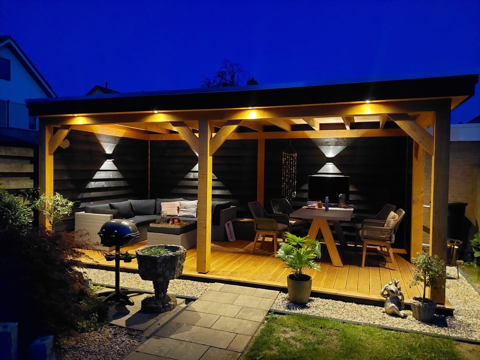 59. Overkapping met verlichting - JR Overkappingen